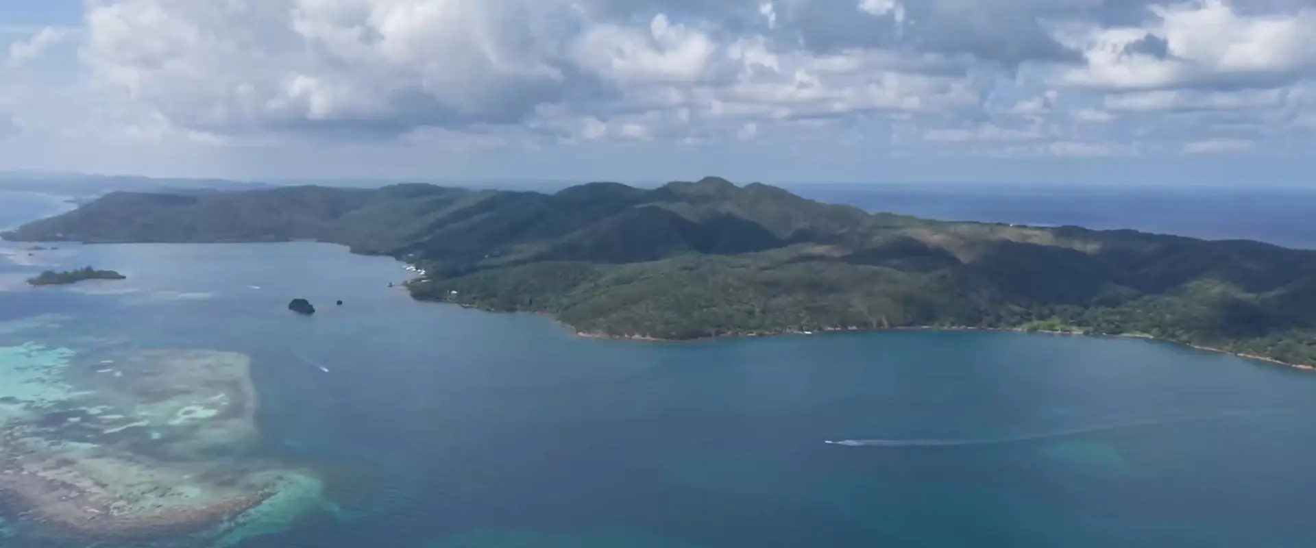 The Ultimate Guide to Roatan, Honduras - Roatan Day Tours